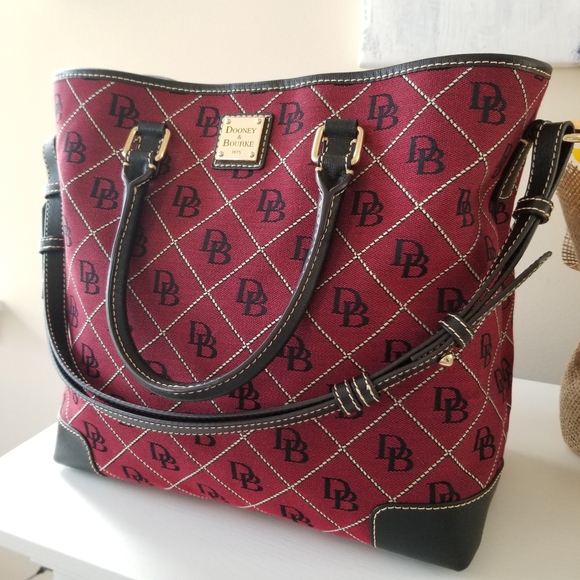 Dooney & Bourke | Bags | Dooney Bourke Quilt Design Chelsea Satchel ...